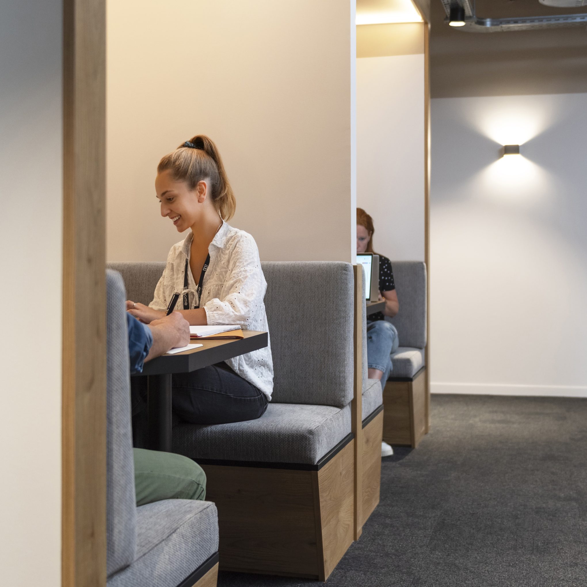 Louer un poste de travail à Nantes - Alternative au bail 3/6/9 | Whome